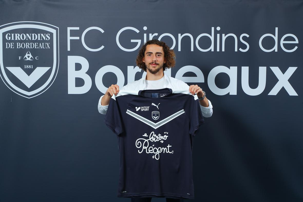 Emeric Depussay passe professionnel ! | Girondins.com
